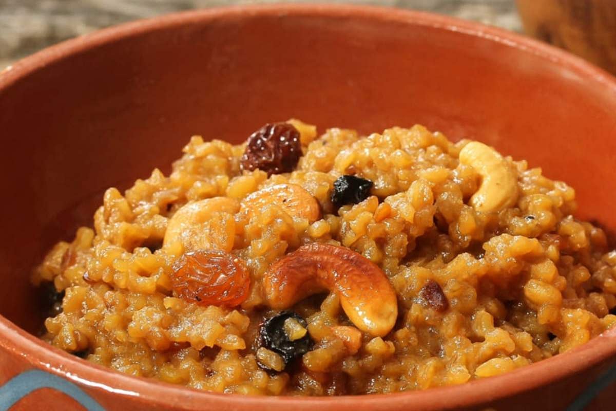 Makar Sankranti 2024: Try this delectable Chironji Makhane Ki Kheer for ...