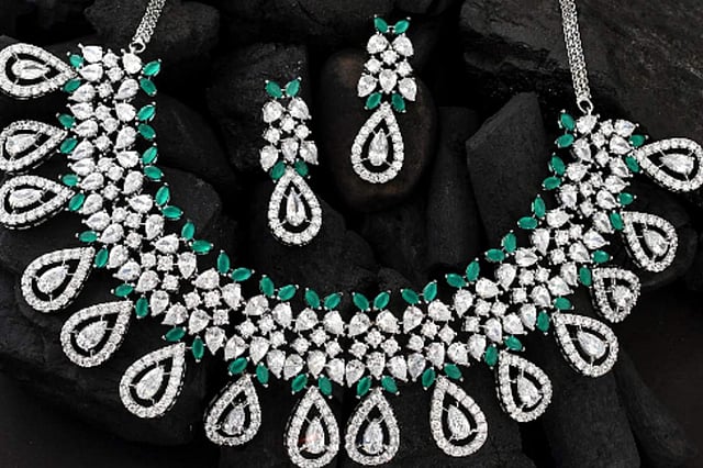 Spotlight on wedding jewellery trends