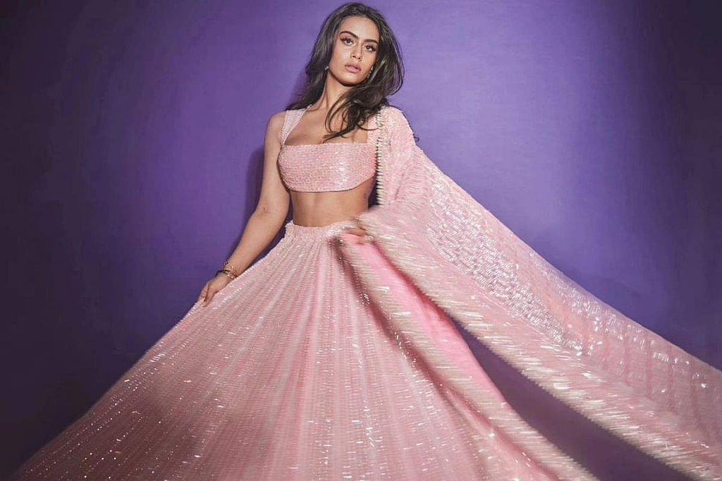 Kajol heaps praises on daughter Nysa Devgan as she dazzles in Manish ...