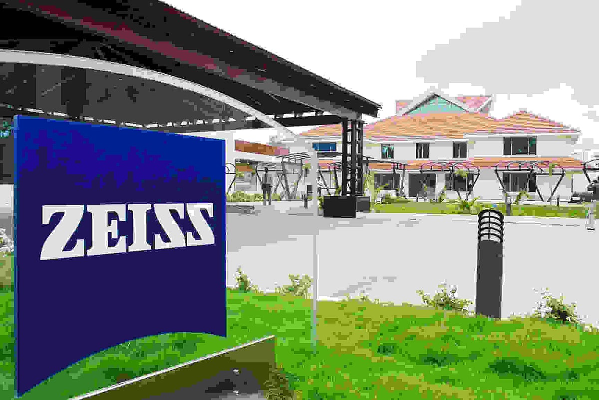 Carl Zeiss makes huge investment in India for establishing largest lens ...