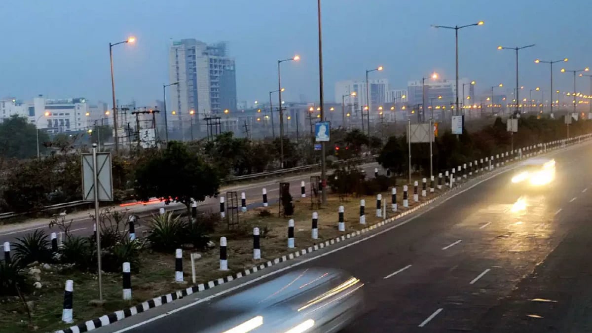 Entry of heavy vehicles banned from 7 am to 10 pm on Noida Expressway