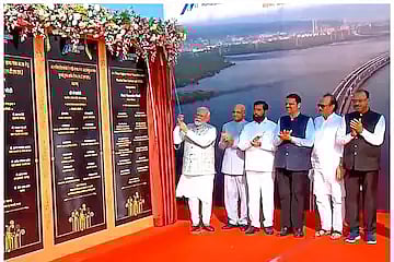 PM Modi Inaugurates Atal Setu, India's Longest Bridge in Mumbai | Fast ...
