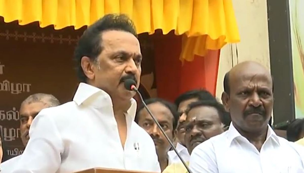 dmk chief mk stalin opens up kalaignar statue at chennai saidapet