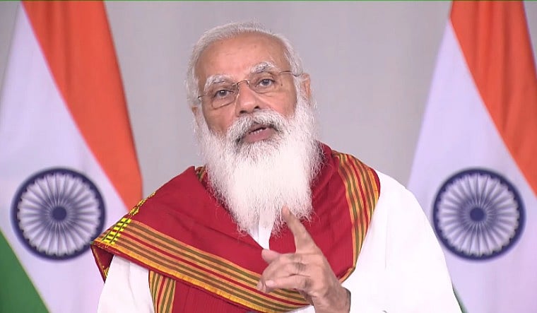 Tea vendor sends Rs 100 to PM Modi to get his beard shaved, adds a message