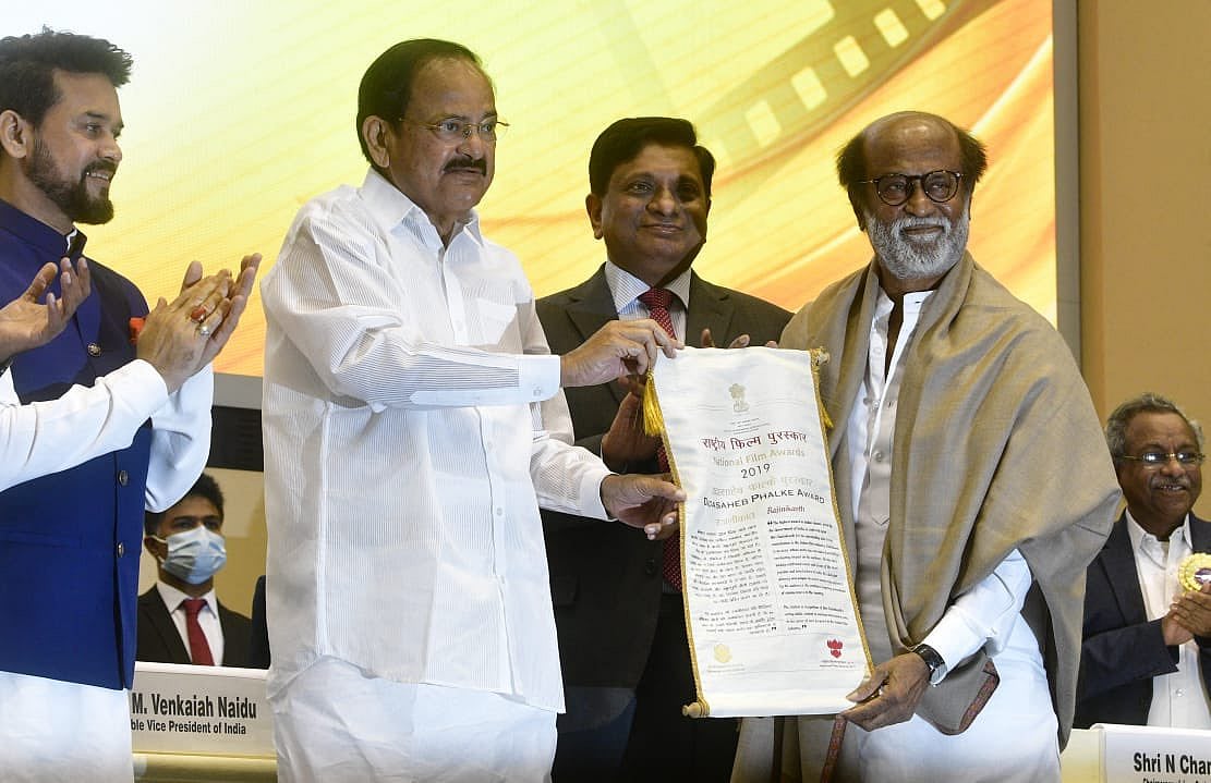 Rajinikanth remembers his friend Raj bahadur on national award stage