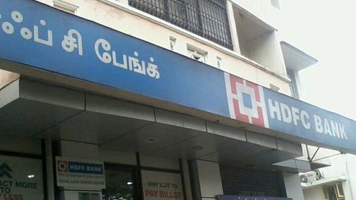 13 crore per 100 customers of a HDFC bank in Chennai