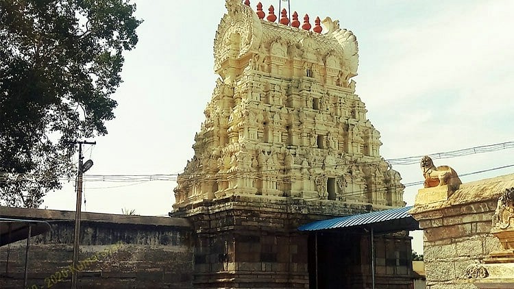 நிறம் மாறும் சிவலிங்கம் தக்கோலம் ஜலநாதீஸ்வர் ஆலயம்