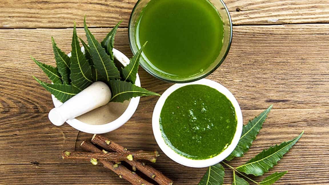 வேப்ப இலை சாறில் கொட்டிக் கிடக்கும் நன்மைகள்