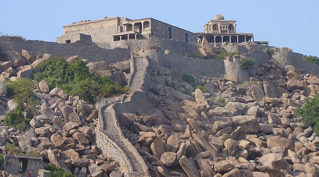 Some interesting facts about Gingee Fort