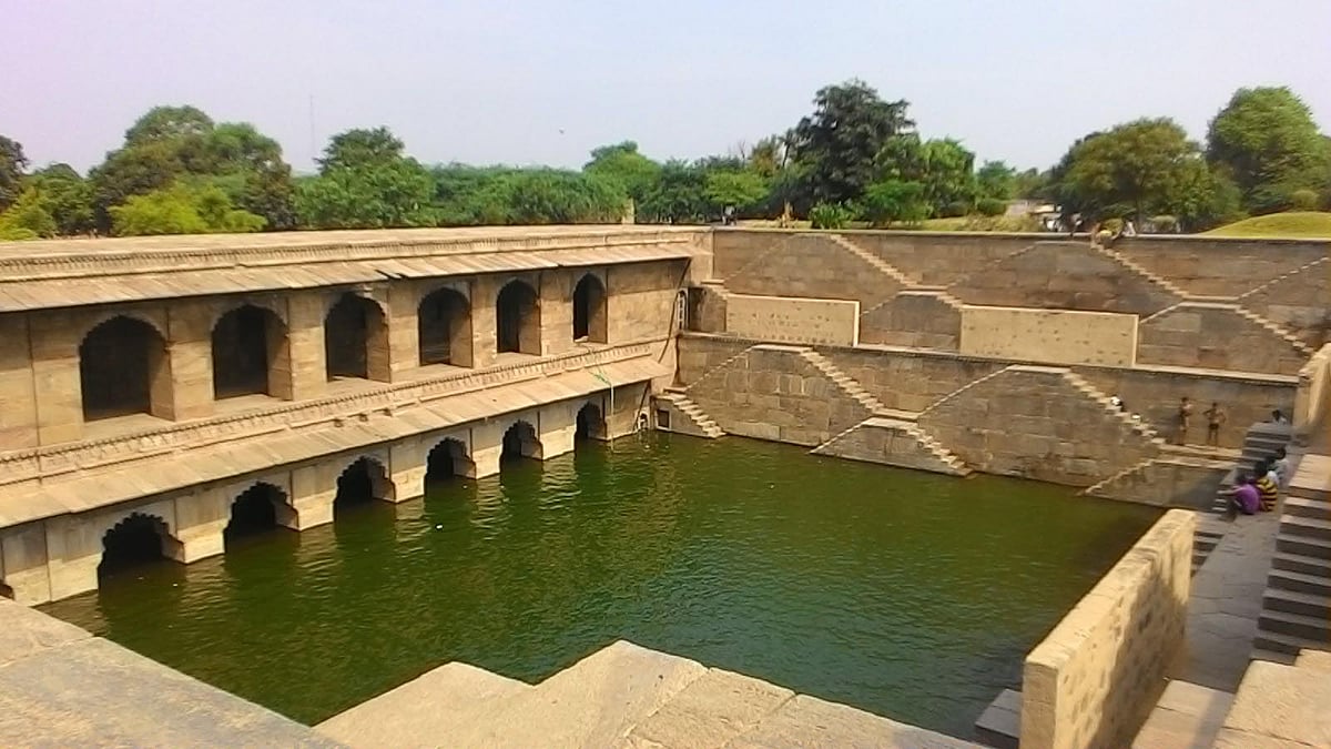 Do you Know Artful step wells மூன்று மாடிகளைக் கொண்ட கலைநயமிக்க ...