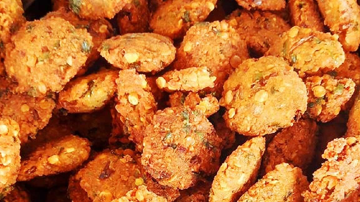 Delicious hot lentil vada! recipes!