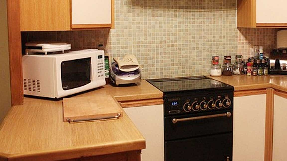 Tips to know when using a microwave oven for the first time!