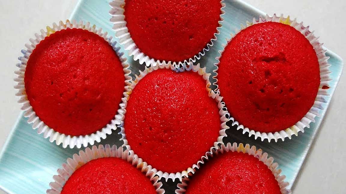 You can make little red cup cakes at home!