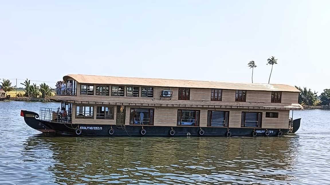 Alappuzha Boathouse A delightful day trip! An unforgettable experience!