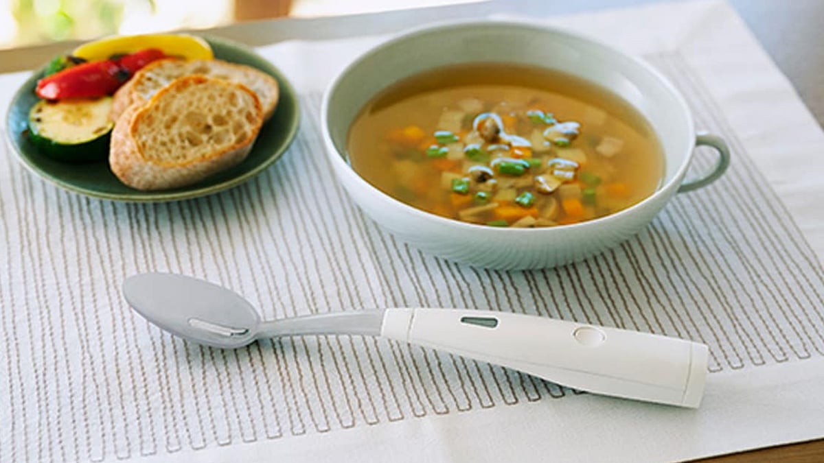 Salt Spoon: உப்பு சுவைத் தரும் மின்சார ஸ்பூன்! Salt Spoon: An electric ...