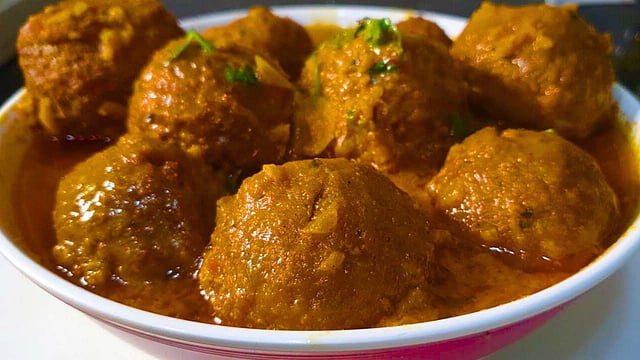 சூப்பரான சுவையில் சோயா கோஃப்தா கிரேவி செய்யலாம் வாங்க!