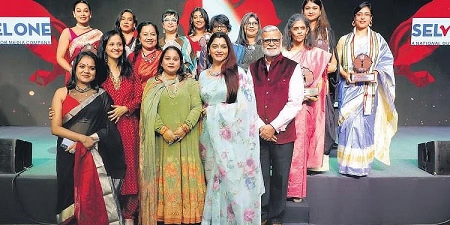 ವಿವಿಧ ಕ್ಷೇತ್ರಗಳಲ್ಲಿ ಅನನ್ಯ ಸೇವೆ ಸಲ್ಲಿಸಿದ 12 ಡೈನಾಮಿಕ್ ಮಹಿಳಾ ಸಾಧಕಿಯರಿಗೆ ...