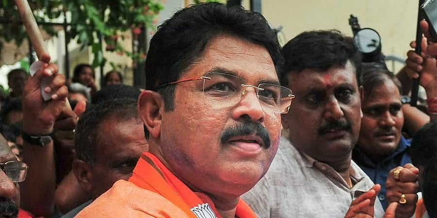 ವಿರೋಧ ಪಕ್ಷದ ನಾಯಕನ ಸ್ಥಾನಕ್ಕೆ ನಾನು ಸೇರಿ 4 ರಿಂದ 5 ಆಕಾಂಕ್ಷಿಗಳು ...