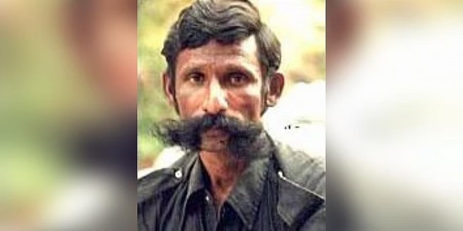 ವೀರಪ್ಪನ್ ಹತ್ಯೆಯಾಗಿ 2 ದಶಕ ಕಳೆದರೂ ಬಗೆಹರಿದಿಲ್ಲ ನರಹಂತಕನ ಸಾವಿನ ರಹಸ್ಯ ...