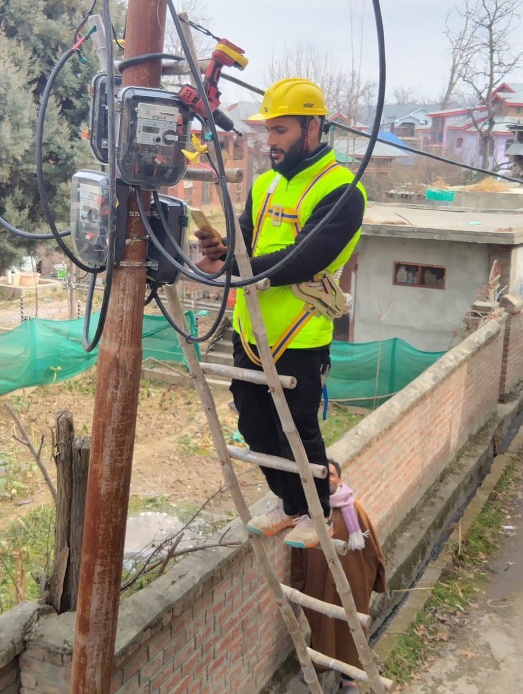 Kashmir's Smart Meters Spark Protests Over High Power Bills