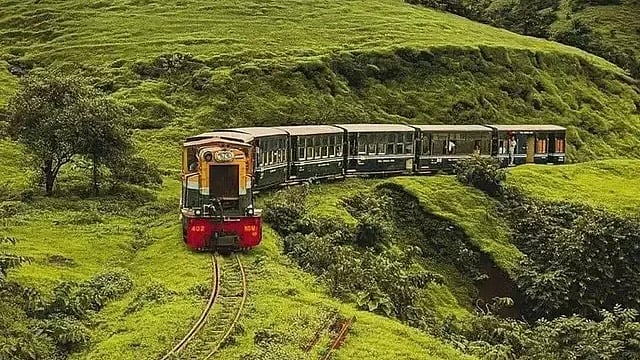The wait is finally over! Maha's iconic Neral-Matheran Toy Train is now ...