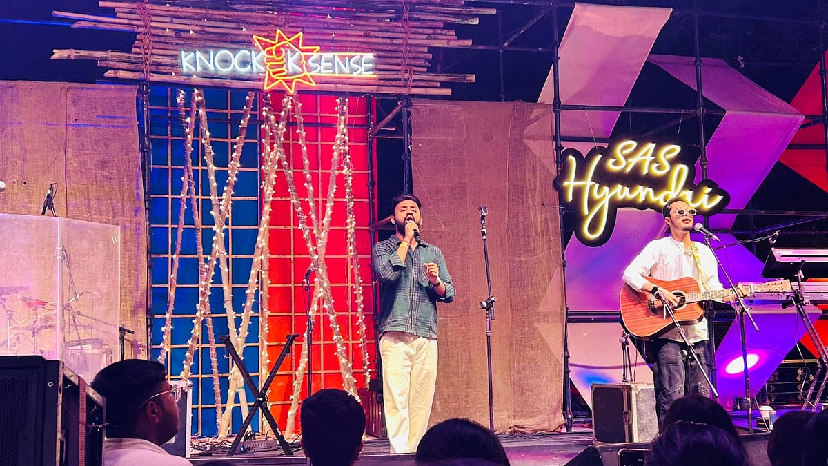 Spotlight Series | Meet Niloy Roy, the Lucknow artiste who brings ...