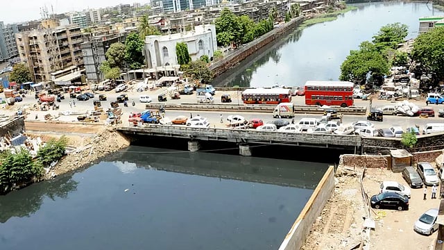 135-YO rail bridge over Mithi River in Bandra to be dismantled; Dadar ...