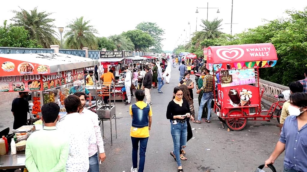 Lucknow's Chatori Gali to now become 'Food Valley' with 42 F&B brands ...