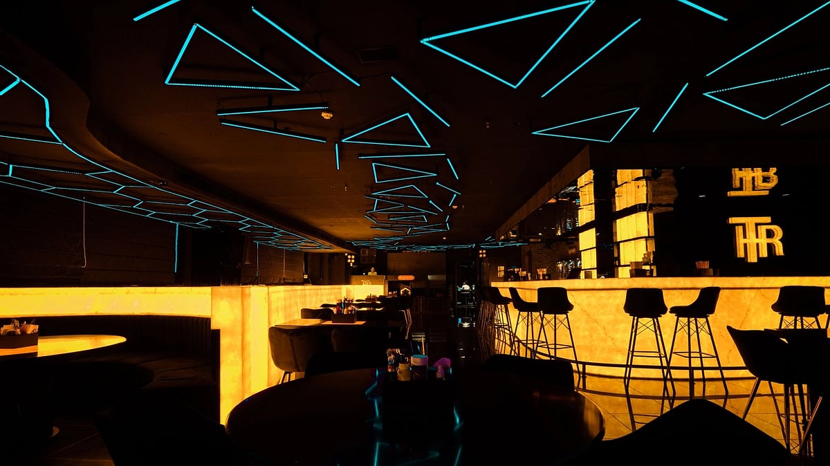 From indulgent treats to street style vibe — The Hype Room in Lucknow ...