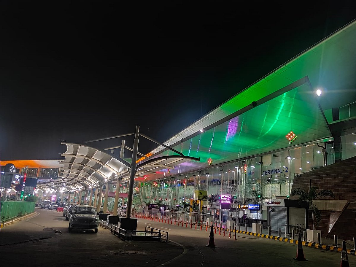 In a bid to 'Go Green', Lucknow's CCS Airport comes up with an EV ...