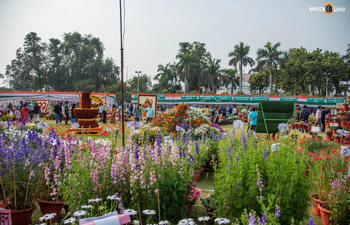 Of Historical Anecdotes And Hueful Flora All You Can Do At The Ongoing Flower Exhibition In Lucknow