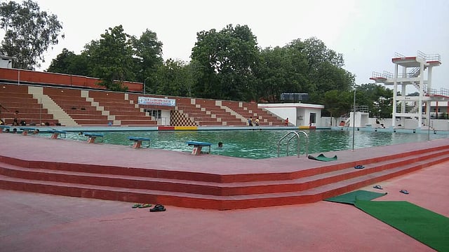 Lucknowites, looking for swimming pools near you? We've got a list!