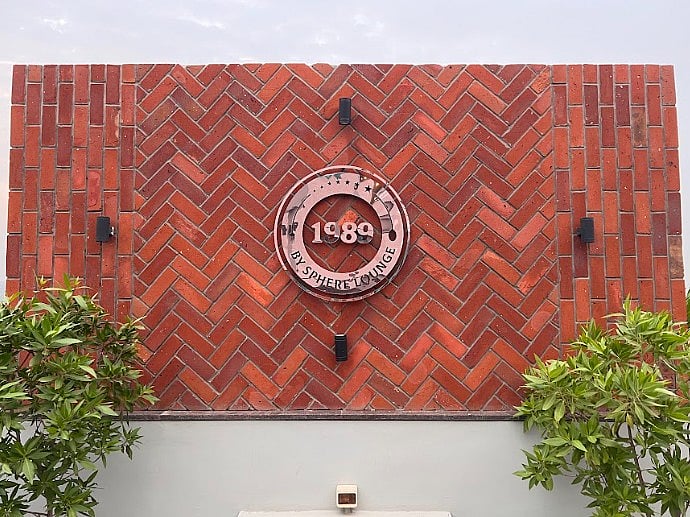 A Rooftop Retreat: Experience the Charm of 1989 Roof-top Cafe By Sphere ...