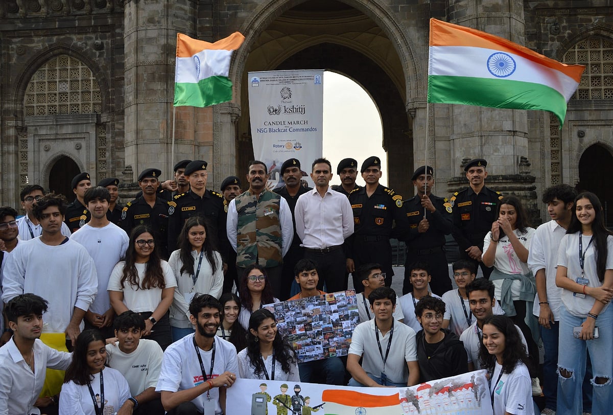 Remembering the 26/11 Heroes | Candle March hosted at Mumbai's Gateway ...