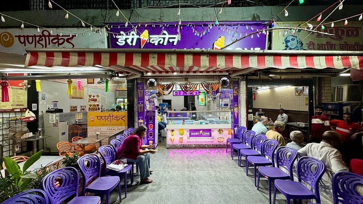 THIS Vile Parle dessert parlour offers 25+ flavours of ice-cream ...