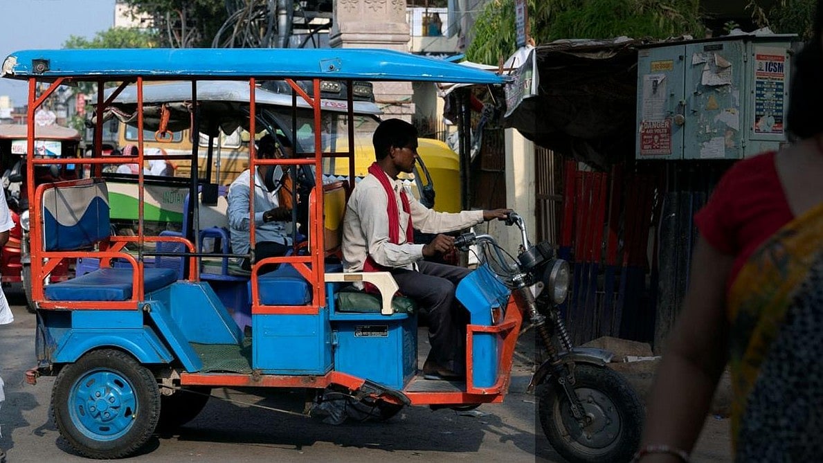 Knocksense Shorts | To minimize congestion caused by them, E-Rickshaws in Lucknow to be colour coded