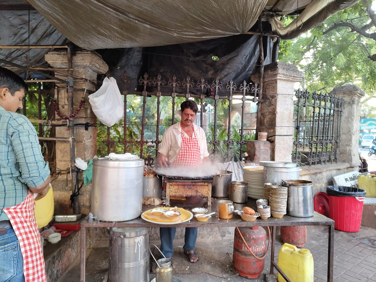 The Dosa place outside Law Garden is as good as they say – worth every ...