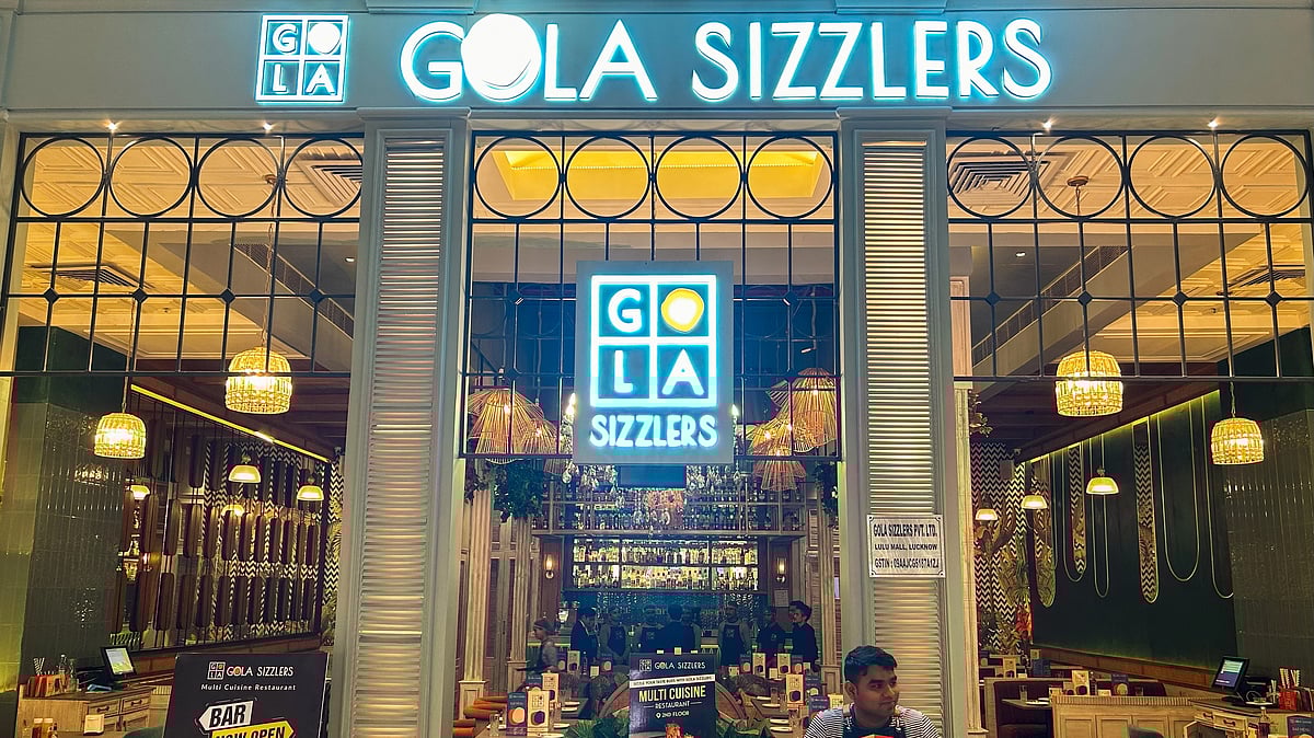 Gola Sizzlers Hits Lucknow | Sizzlin' Flavours and North Indian ...