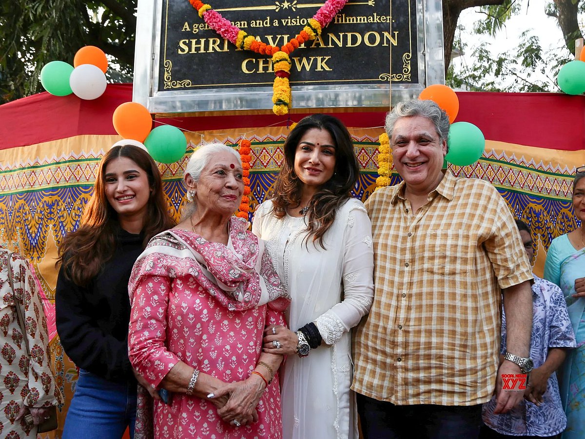 Raveena Tandon inaugurates 'Shri Ravi Tandon Chowk' in Juhu, honouring ...
