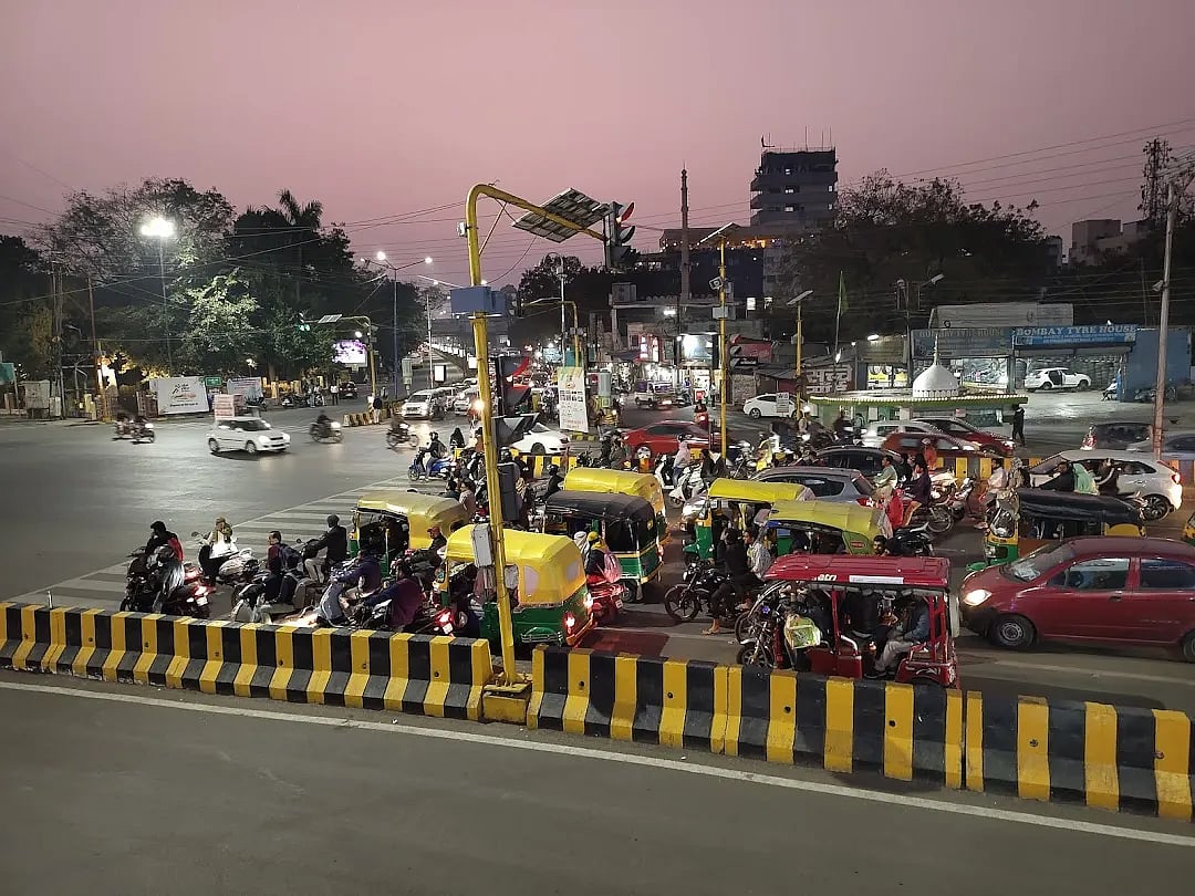 Knocksense Shorts | Traffic concerns rise with Indore Metro, PWD Roadway overlapping at Palasia Sq