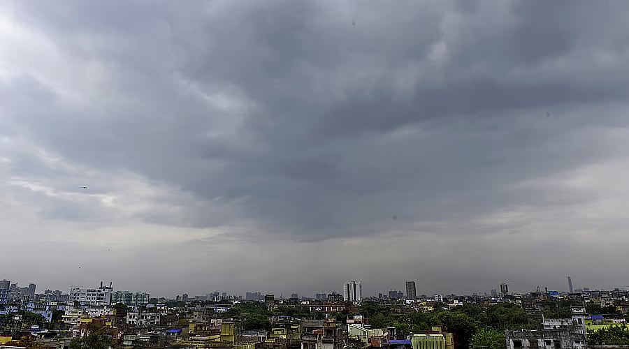 Lucknow Weather News: Overcast Thursday morning; mild showers and hail ...