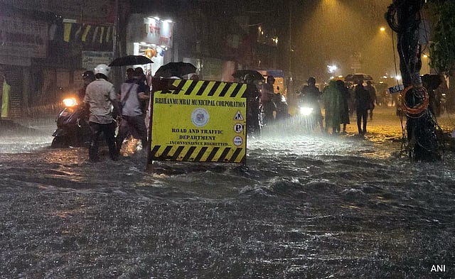 Mumbai Rain Live Updates 2025: May monsoon, BMC news, city red alert