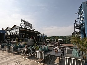 Lucknow’s biggest pub Molecule is a month old & it has already become ...