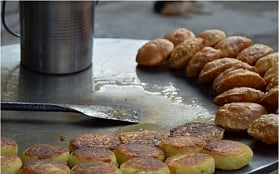 5 famous chaat places in Lucknow we can never have enough of!