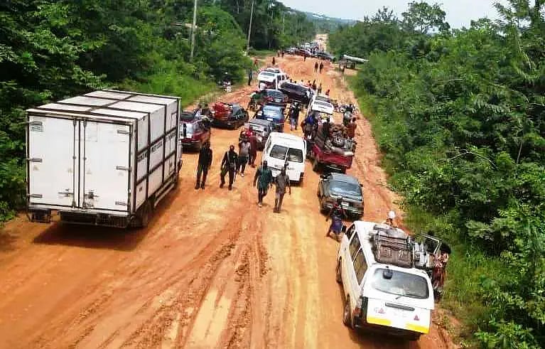 Edo Residents Protest The Poor State Of Auchi-Igarra-Ibillo Road