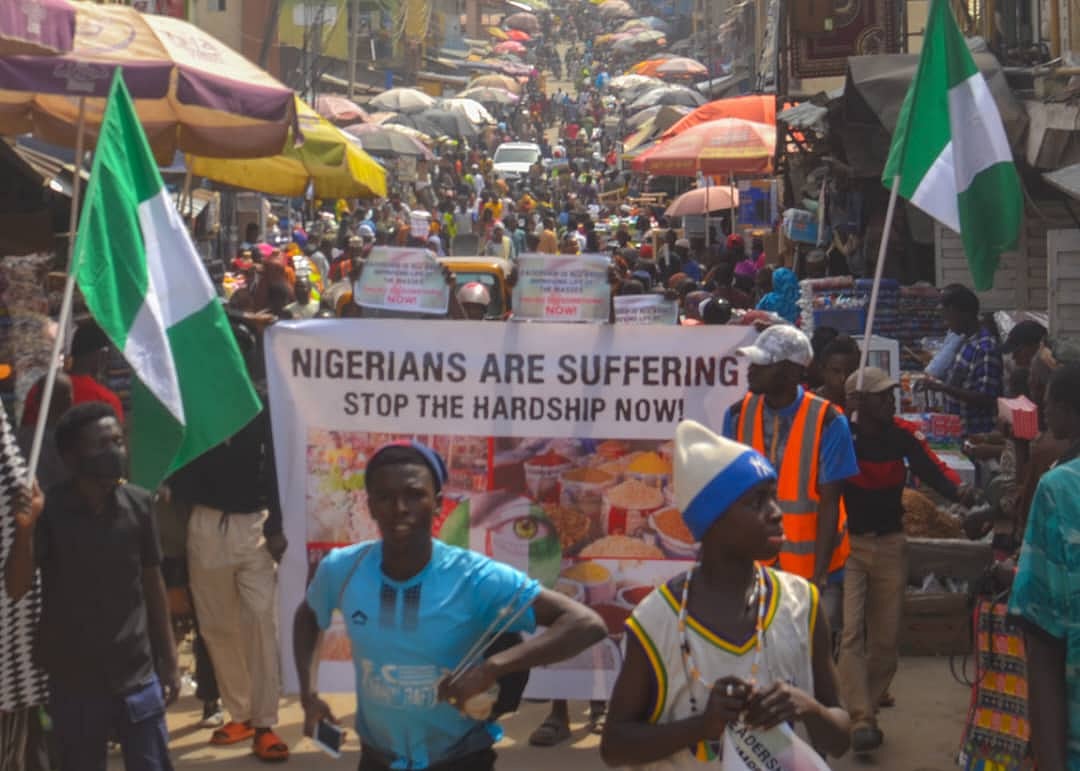 Fresh Protests Erupt in Suleja Over Economic Hardship (Photos)