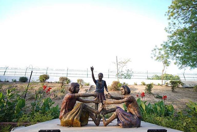 Explore Lucknow's New Happiness Park: A Green Haven with Unique Art ...