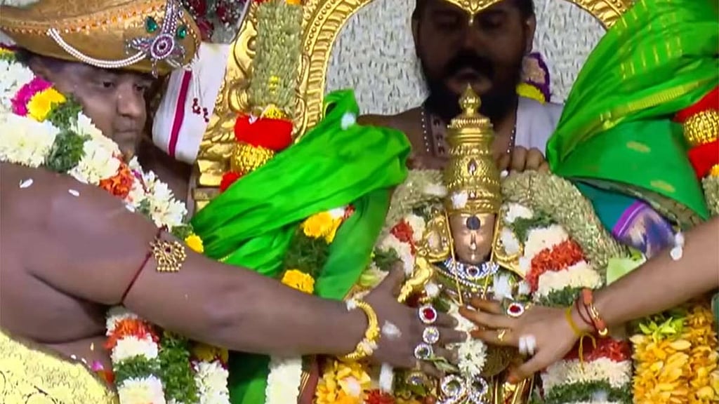 Madurai Chithirai Thiruvizha மீனாட்சி-சுந்தரேசுவரர் திருக்கல்யாணம் ...