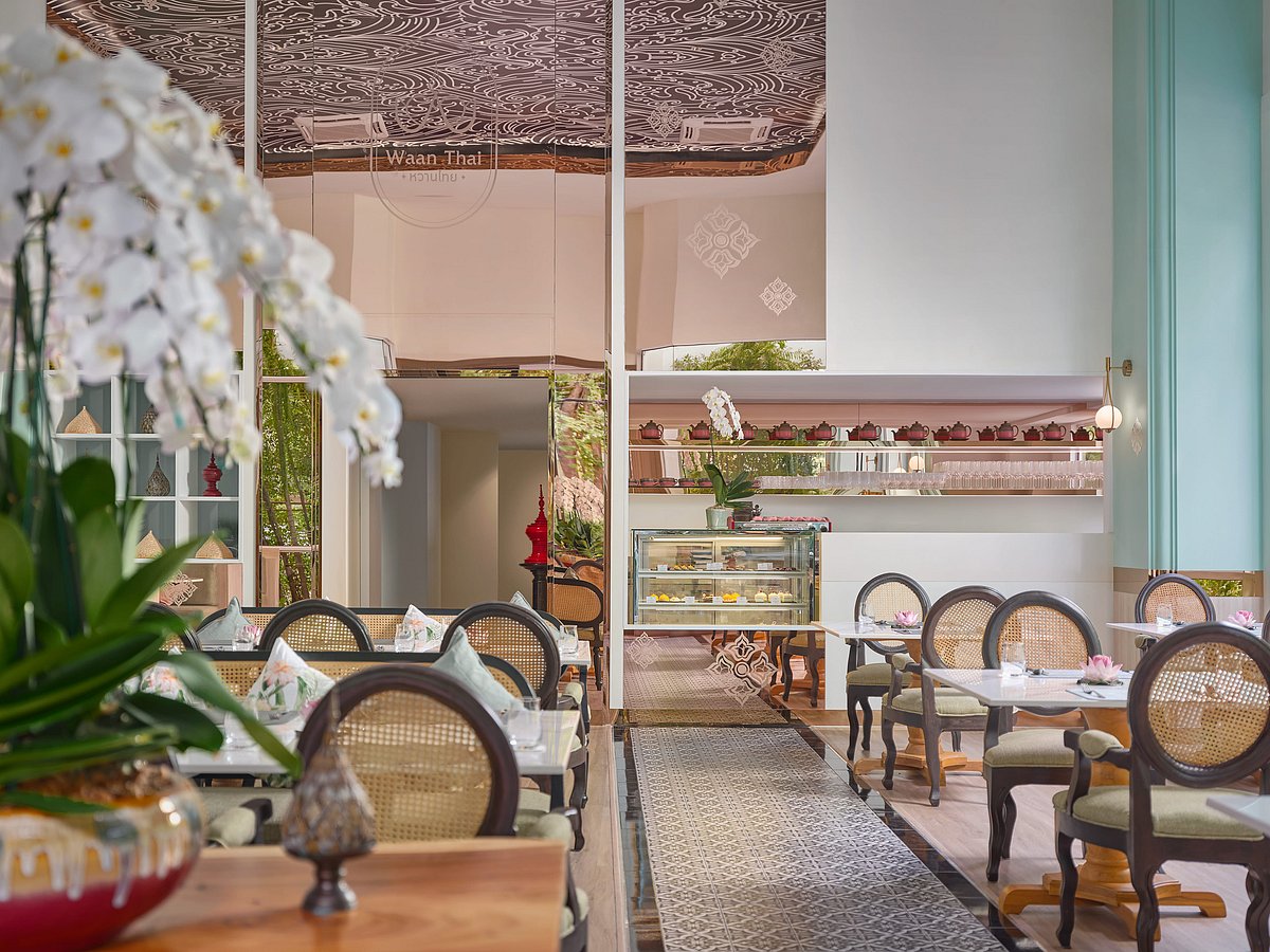Savour sublime and classic Thai khanoms at the newly-opened Waan Thai