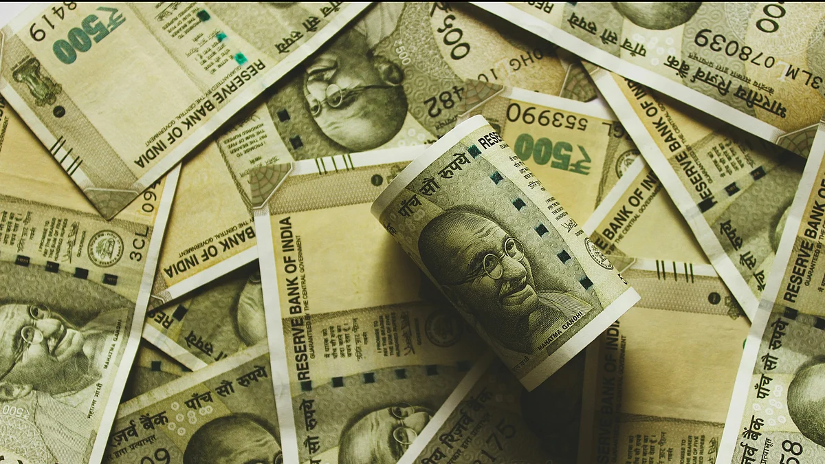 Insurance Scam Pune Doctor Allegedly Tricks Patient of Rs. 75 000 After Treatment
